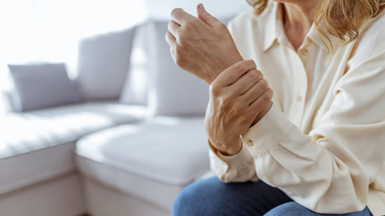 Warning Signs of Leukemia – Entirely Health