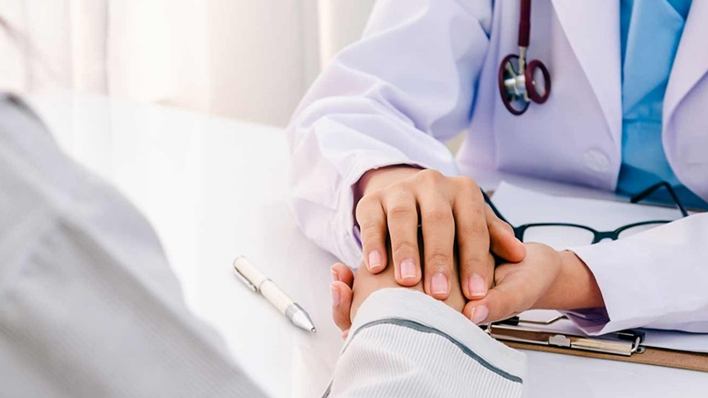 Lobular Carcinoma in SITU (LCIS): Symptoms, Causes, Diagnosis, and ...