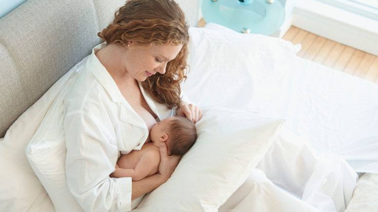 Breastfeeding Positions And Tips For Mom And Baby – Page 6 – Entirely ...