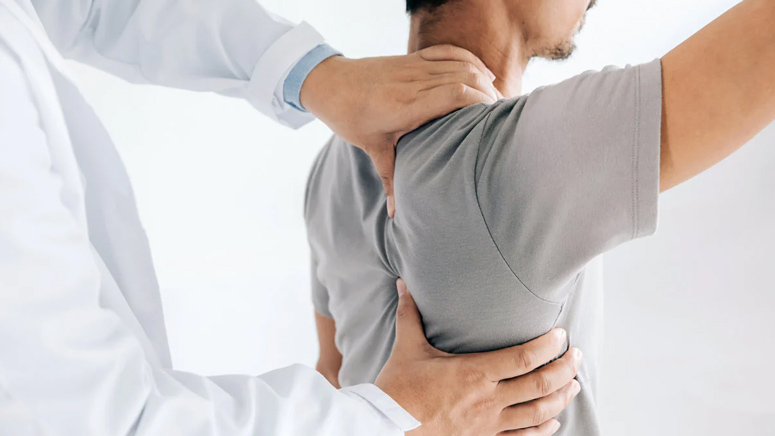 Is Cracking Shoulder Normal? – Entirely Health