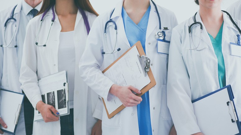 What Does an Otolaryngologist (ENT Doctor) Do? – Page 5 – Entirely Health