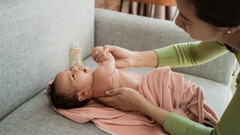 Baby Heat Rash: Types, Duration, Treatment & More – Page 5 – Entirely ... Baby Heat Rash: Types, Duration, Treatment & More – Page 5 – Entirely ...