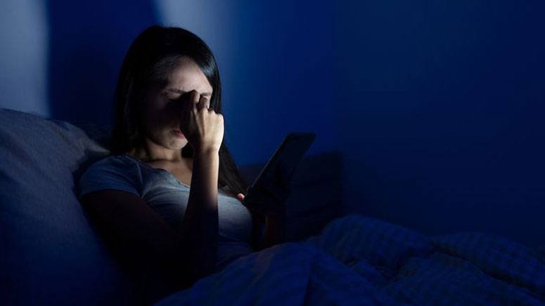 Can Blue Light Cause Headaches? – Page 4 – Entirely Health
