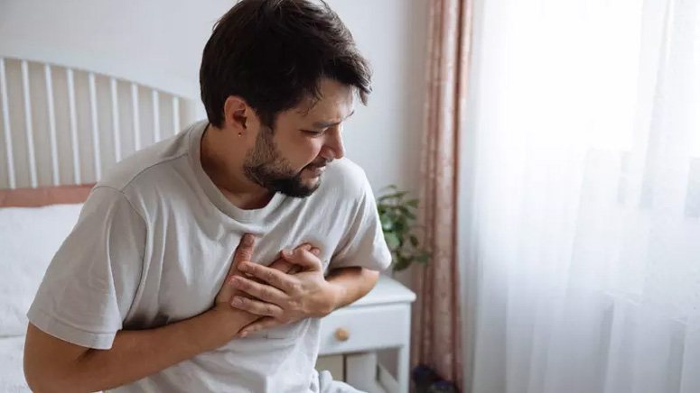 12 Potential Triggers of Chest Pain on the Right Side – Page 4 ...